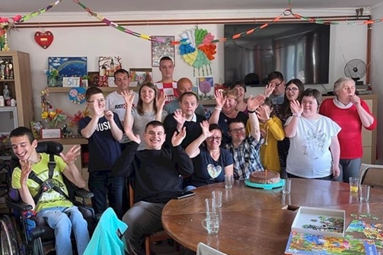 Humanitarna akcija “NE ŽELIMO OSTATI SAMI“: Pomozite i...