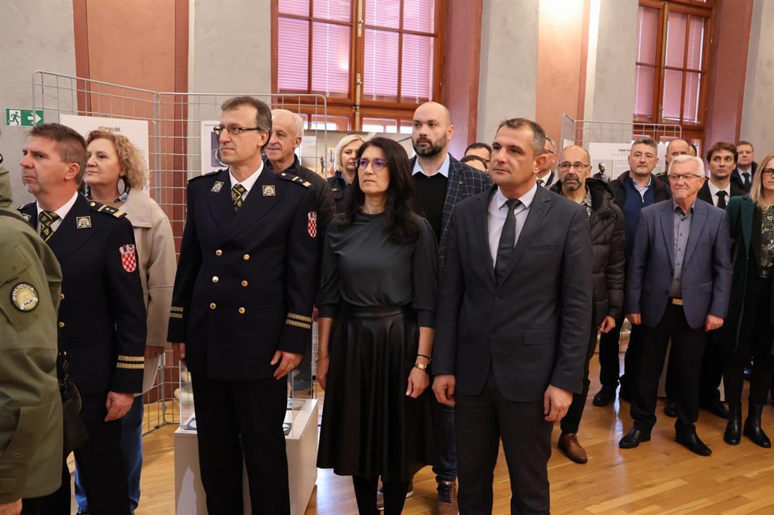 Otvorena jedinstvena izložba policije "Budi zakon!...